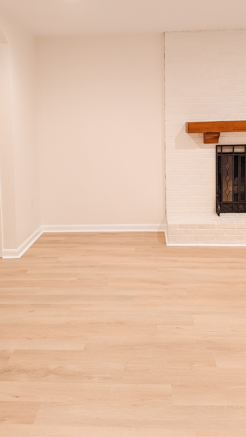 How to Install Luxury Vinyl Plank (LVP) Flooring featuring Flooret ...